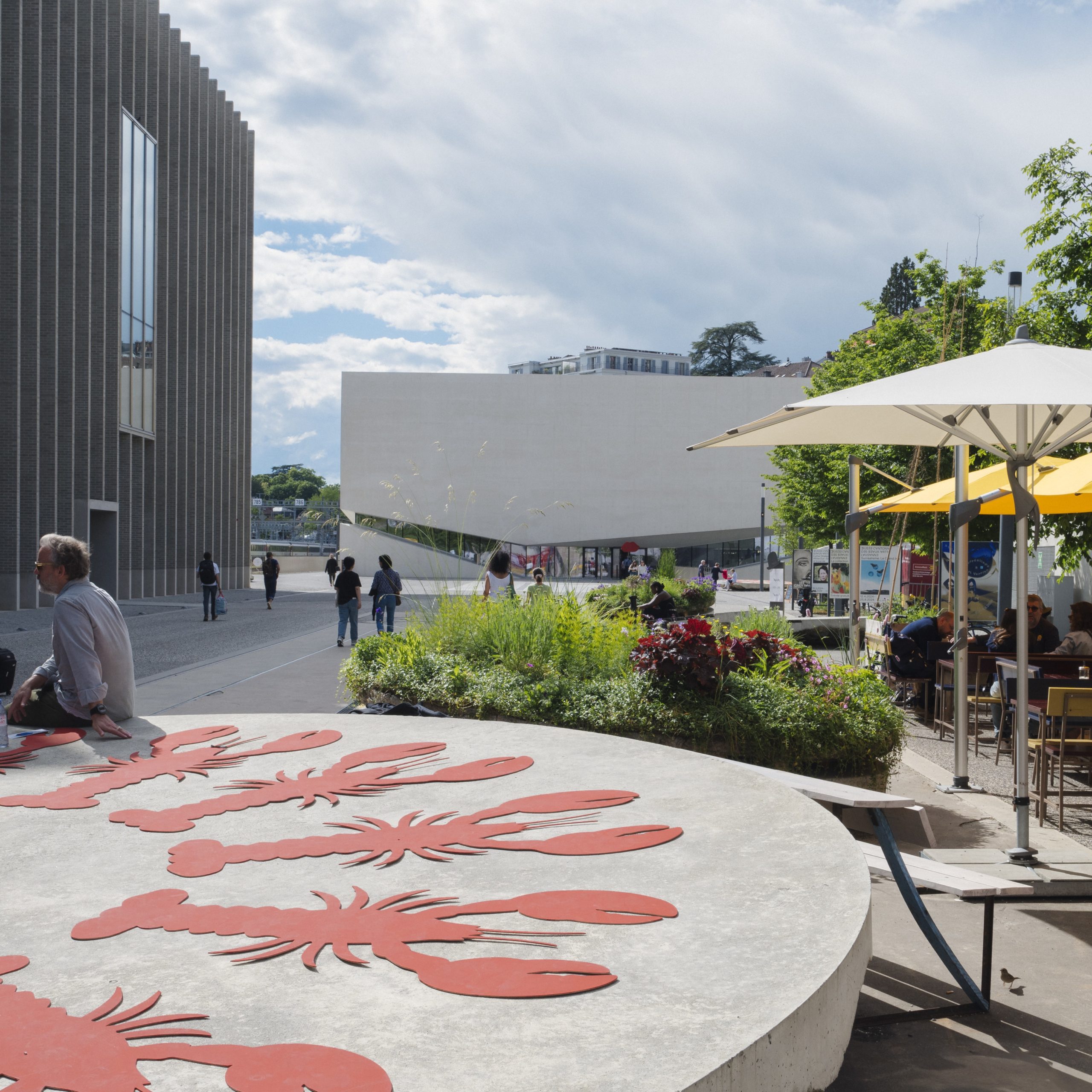 Saison Surréaliste à Plateforme 10 - mudac