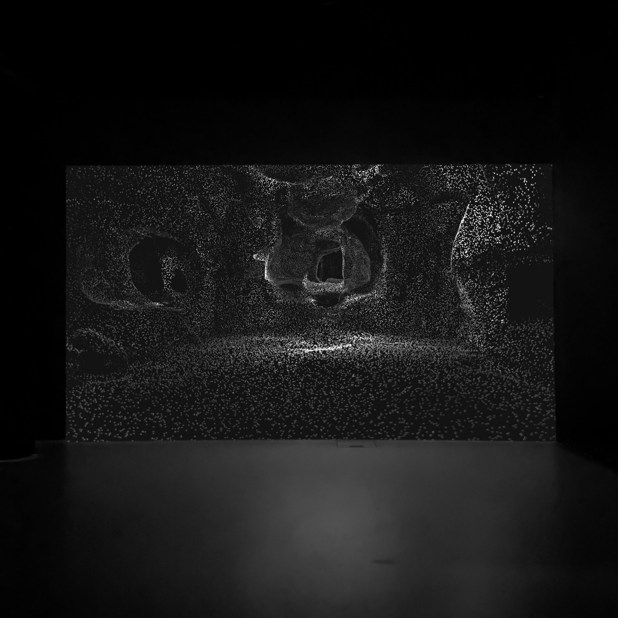 A Shroud Woven of Solar Threads - mudac