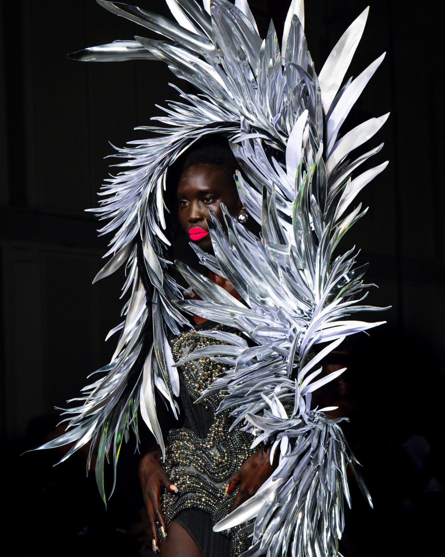 Réutiliser, récupérer, réinventer : la mode haute en couleurs de Kévin ...